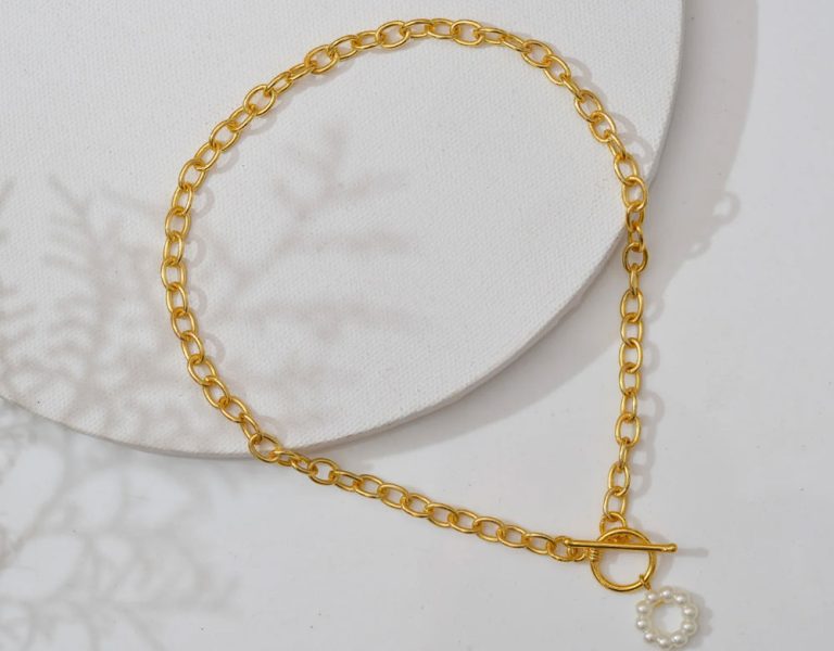 How to Make Gold Charm Bracelet: A Step-by-Step Guide