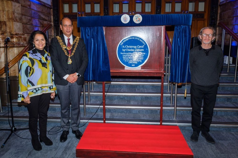 Blue plaque unveiled at Birmingham Town Hall commemorating Charles ...